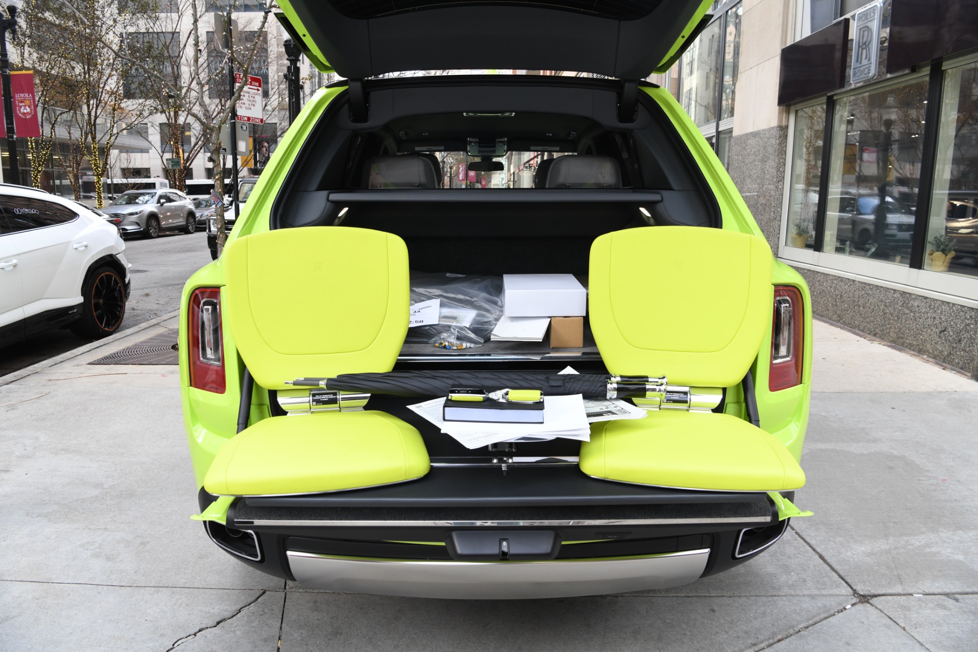 2024 Rolls-Royce Cullinan Fashion Stock # R1117 for sale near Chicago, IL | IL Rolls-Royce Dealer